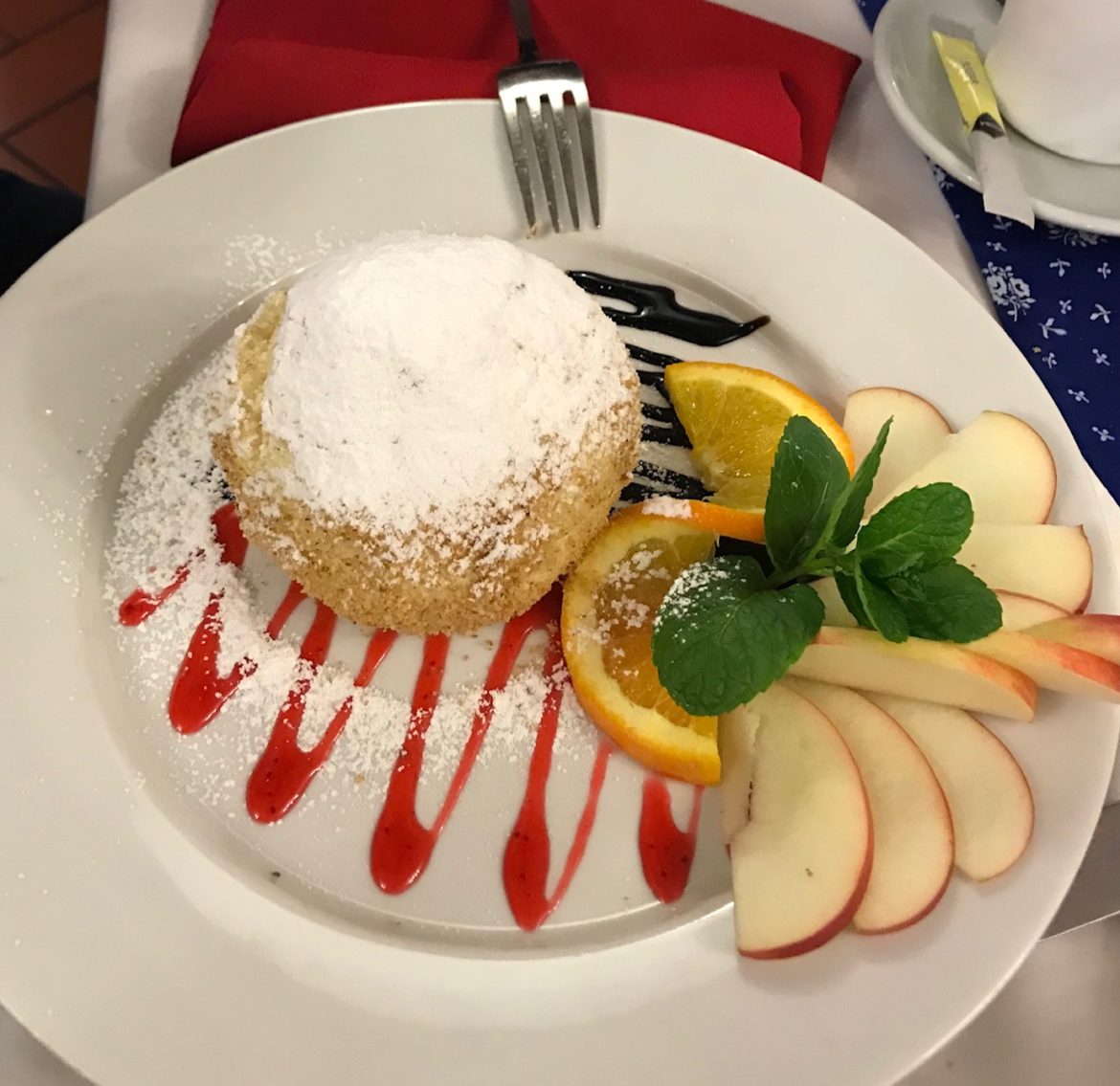 Túrógombóc, Hungarian Sweet curd cheese dumpling - Budapest New Year